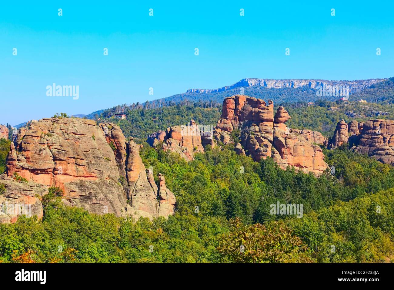 Cliff and rocks hi-res stock photography and images - Alamy