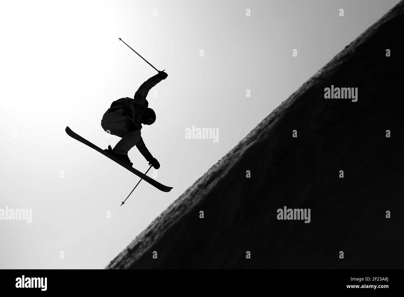 Skiing winter olympics 2018 Black and White Stock Photos & Images - Alamy