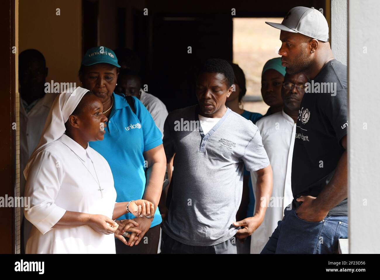 Teddy Riner visits the children center for serious acute malnutrition ...