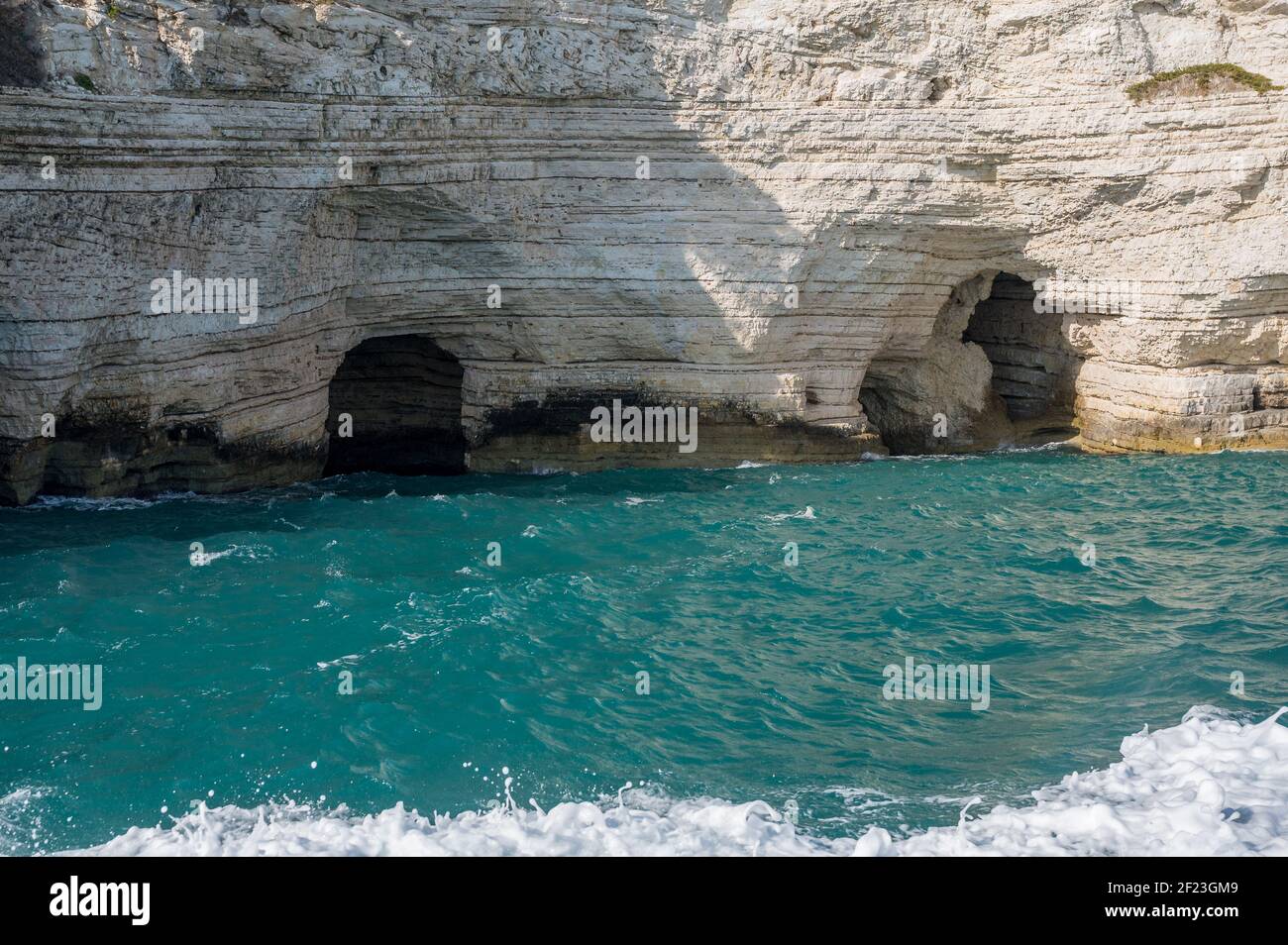 Gargano coast with sea cave (Grotta) in Puglia Stock Photo - Alamy