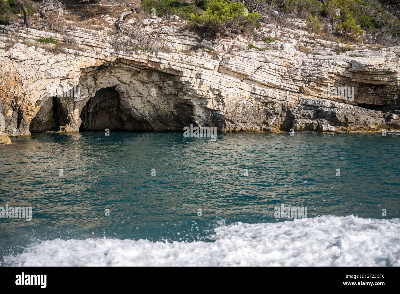 Gargano coast with sea cave (Grotta) in Puglia Stock Photo - Alamy