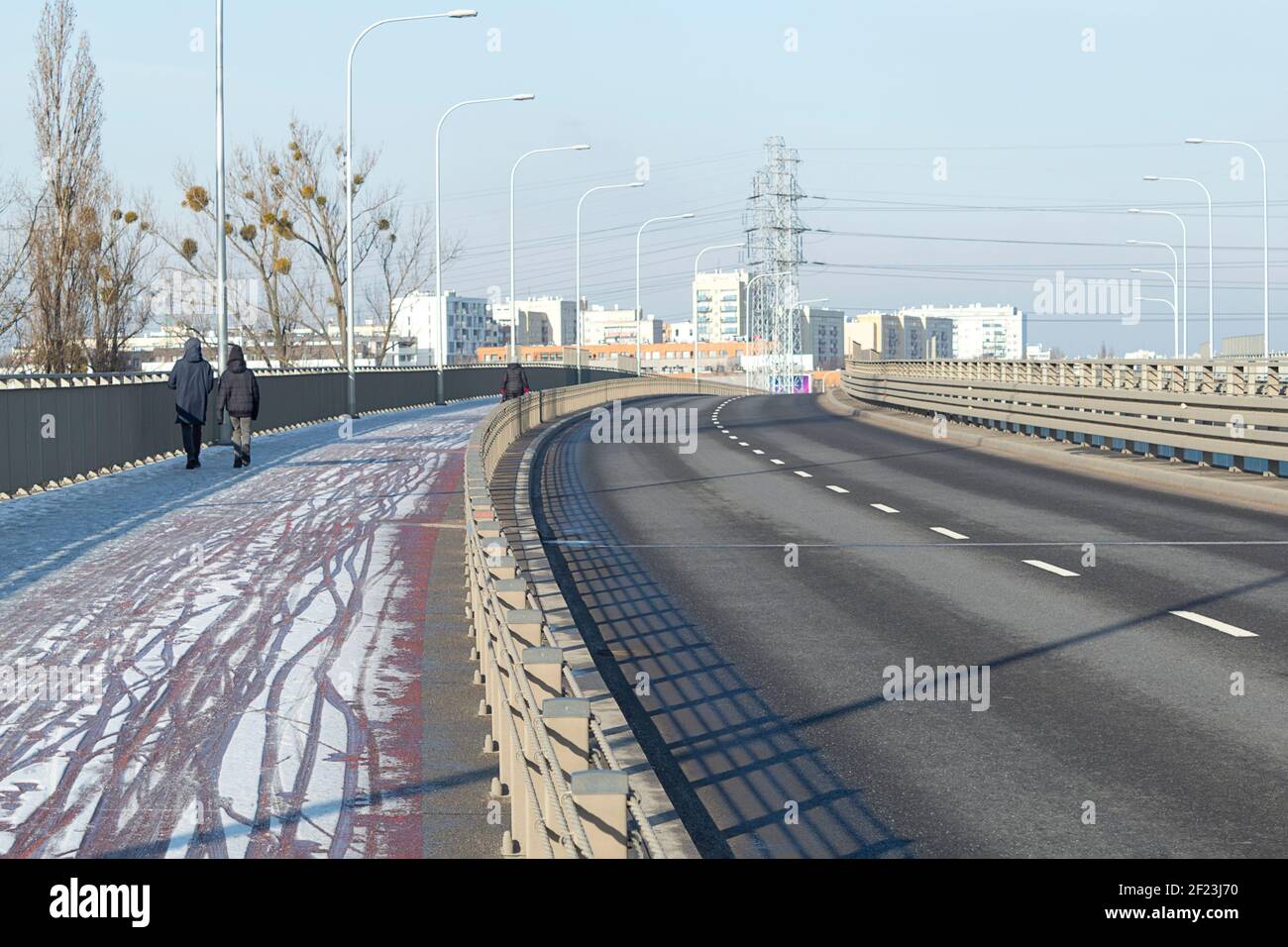 Slippery footpaths hi-res stock photography and images - Alamy