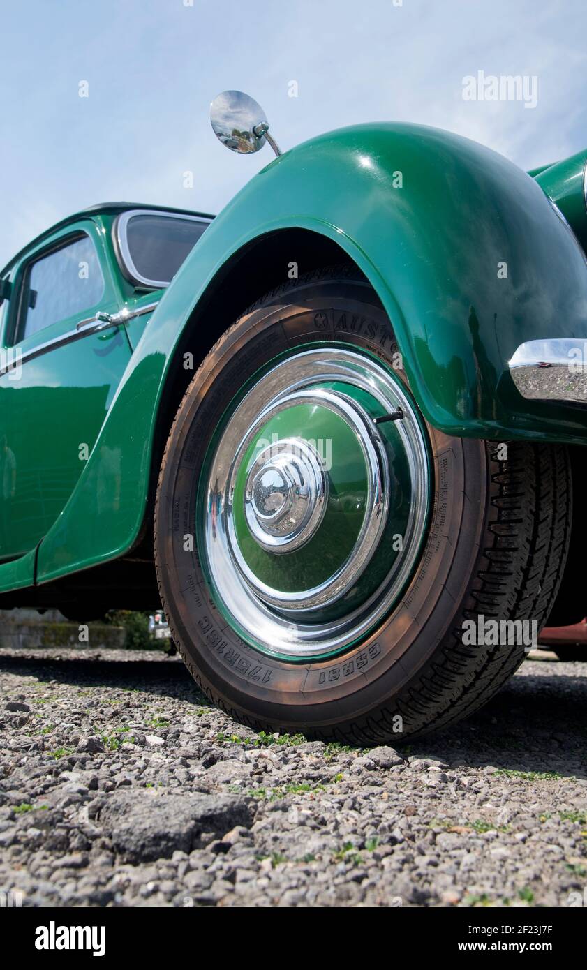 Car British 1950s High Resolution Stock Photography and Images - Alamy