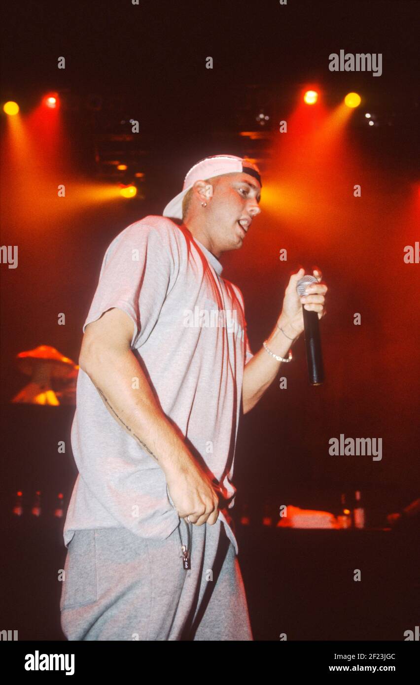 Eminem 1999 hi-res stock photography and images - Alamy