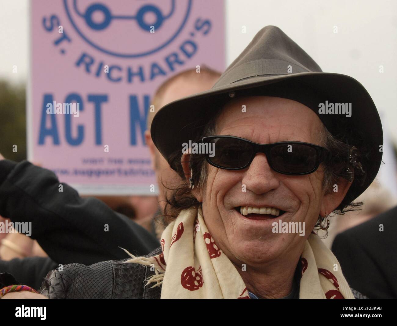 rolling stone keith richard leads the march to save st. richards ...