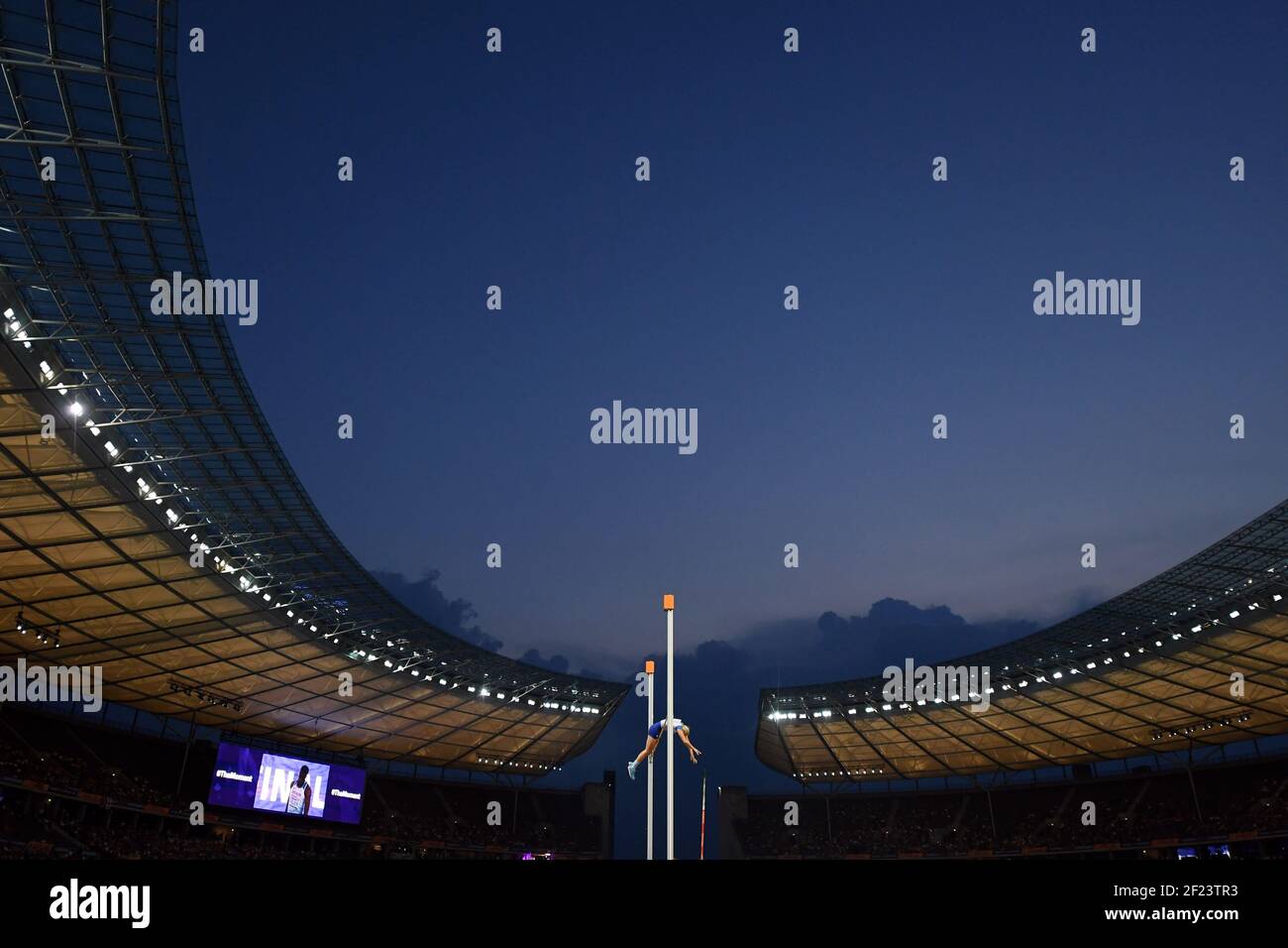 Germany pole vault hi-res stock photography and images - Alamy