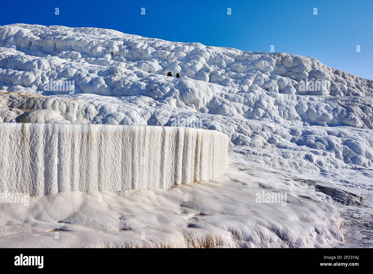 Natural travertine pools in Pamukkale Stock Photo - Alamy