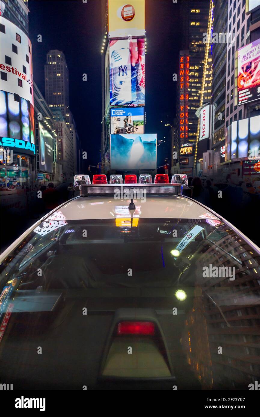 New York police car at the Times Square Stock Photo - Alamy