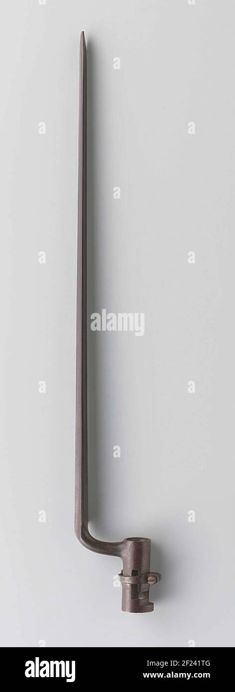 Bayonet.The rifle is equipped with a tanned bayonet with standard ...