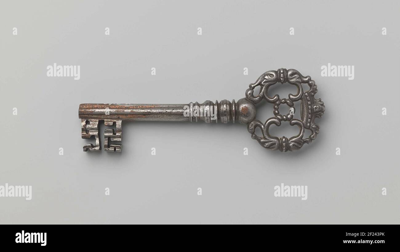 Crown key ring hi-res stock photography and images - Alamy