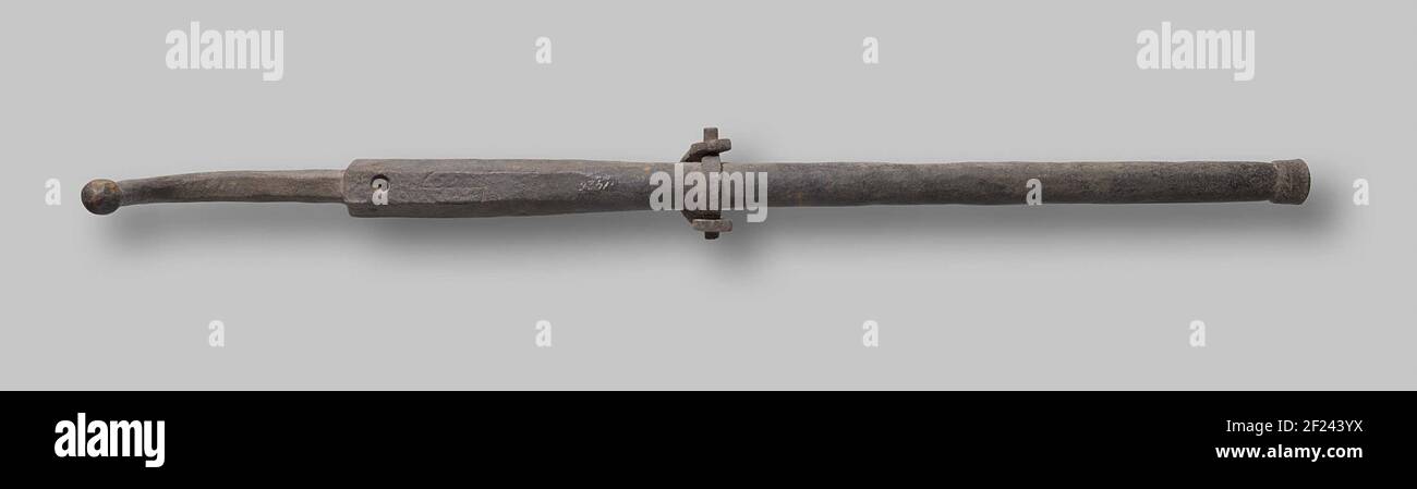 Haakbus.Hookbus with octagonal walk that is going to the mouth. Bent ...