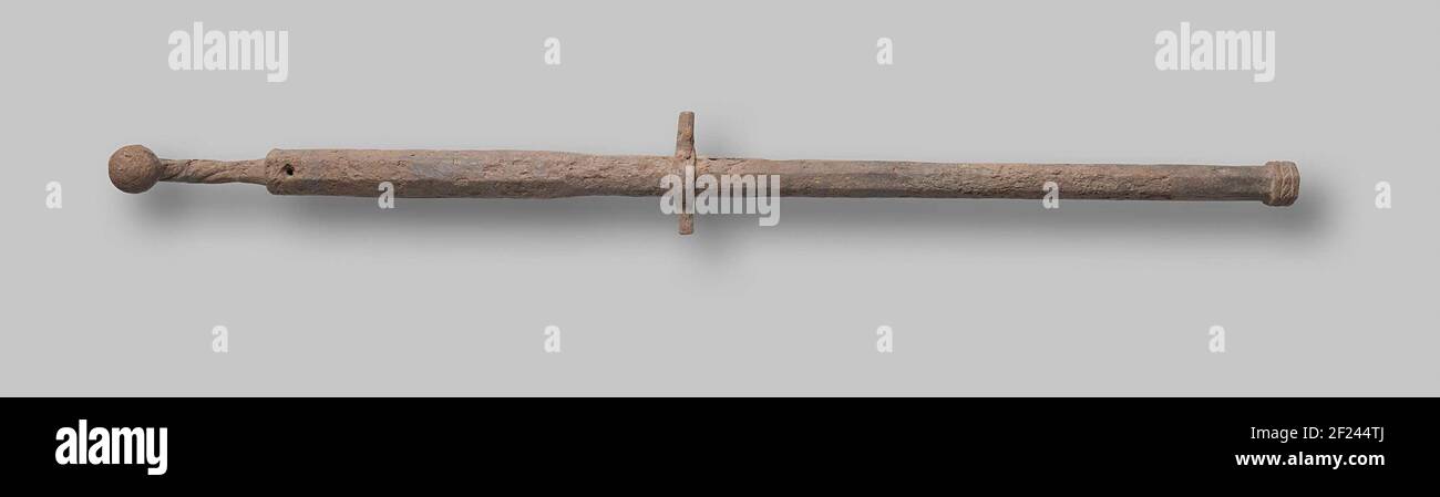 Haakbus.Hookbus with short bent rod with button, octagonal loop ...