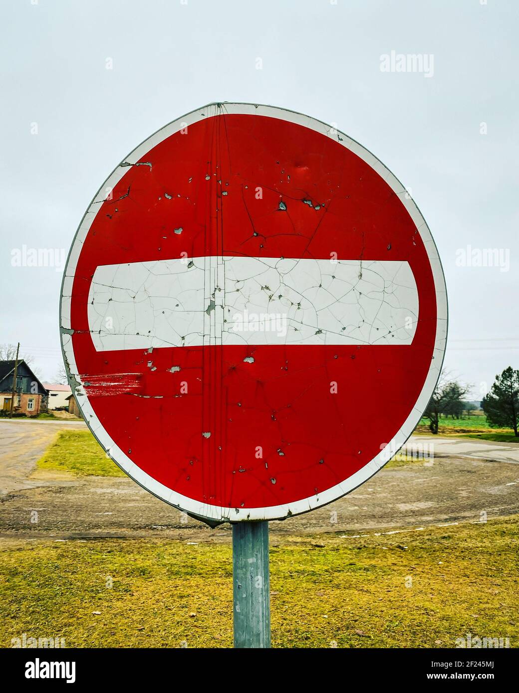 Rectangle signage no entry font hi-res stock photography and images - Alamy