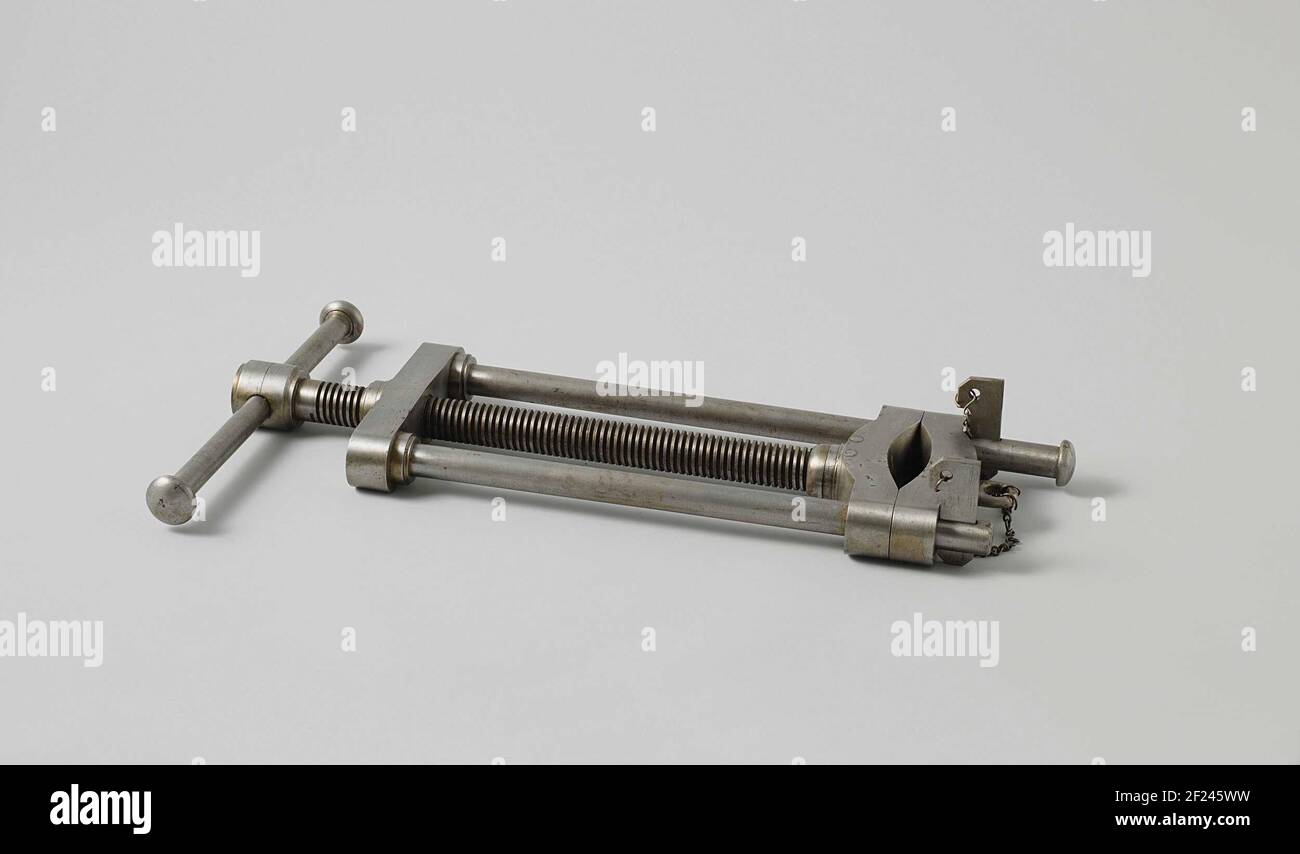 Riggers screw hi-res stock photography and images - Alamy