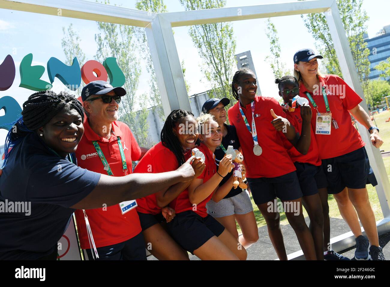 Eve de Christophie Mahoutou, Olivia Yale, Mathilde Peyregne and Diaba ...