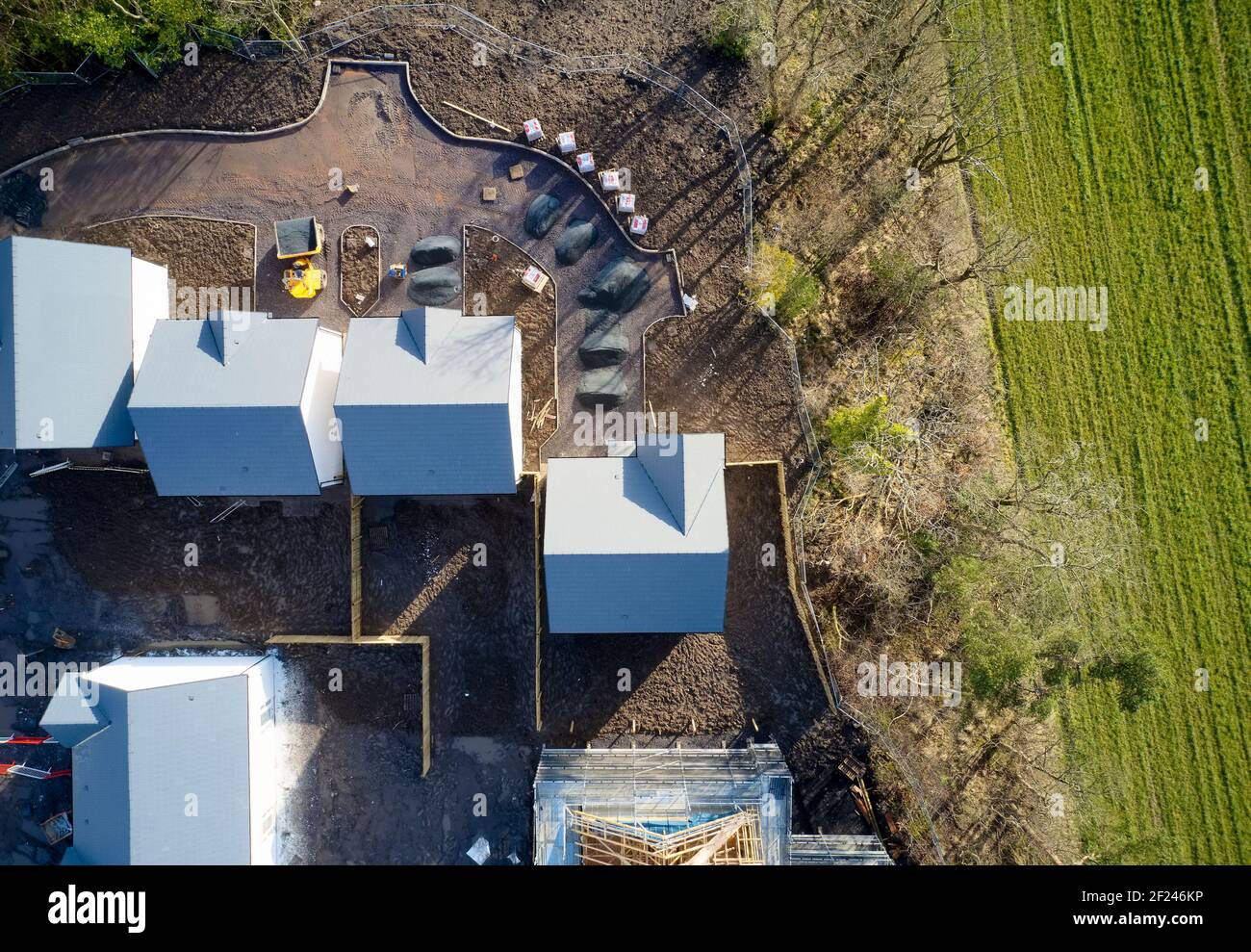 New build home estate aerial uk hi-res stock photography and images - Alamy