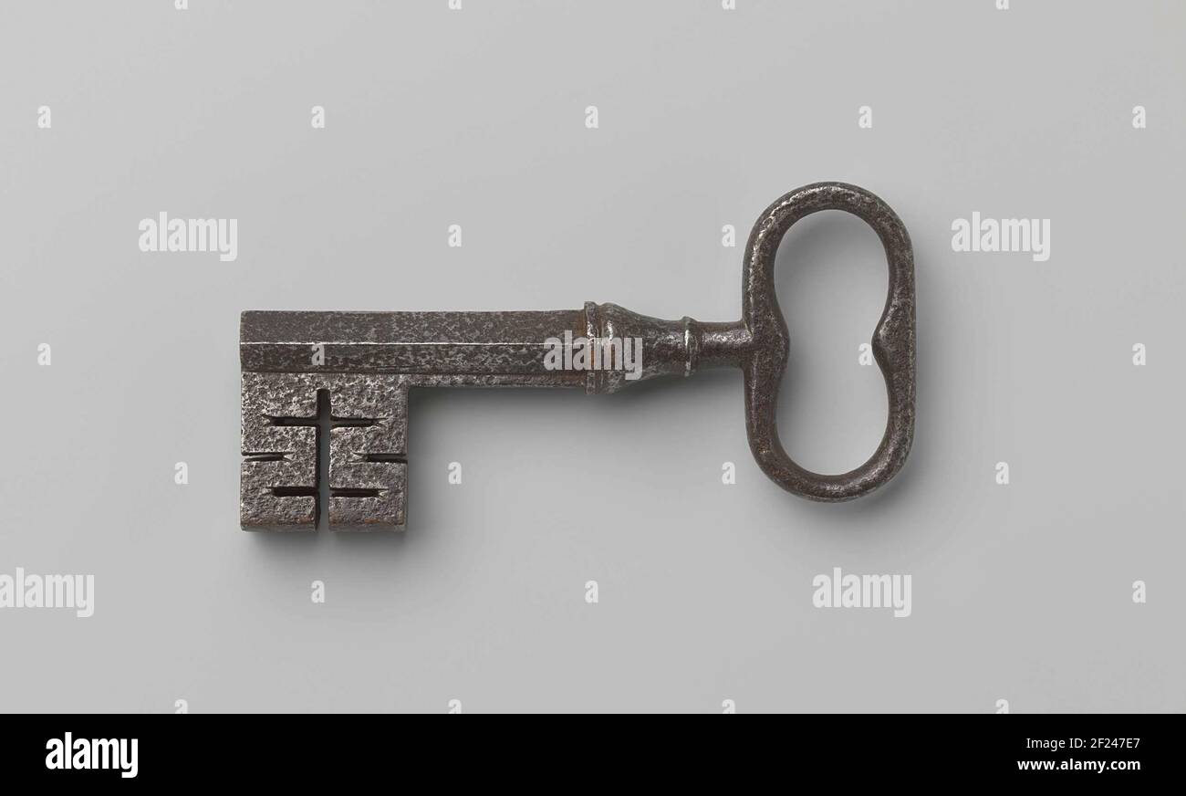 Sleutel.Key with a square shaft under the profiled key chest. Beard ...