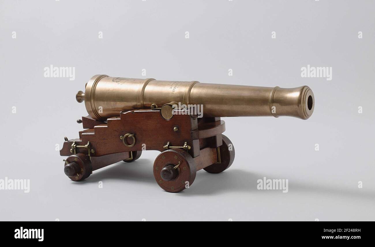 36 pounder gun hi-res stock photography and images - Alamy