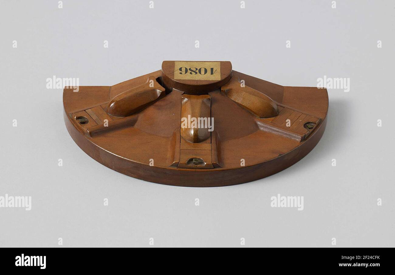 Model of a Chain Flange of a Capstan.model of half a base of a capstan ...