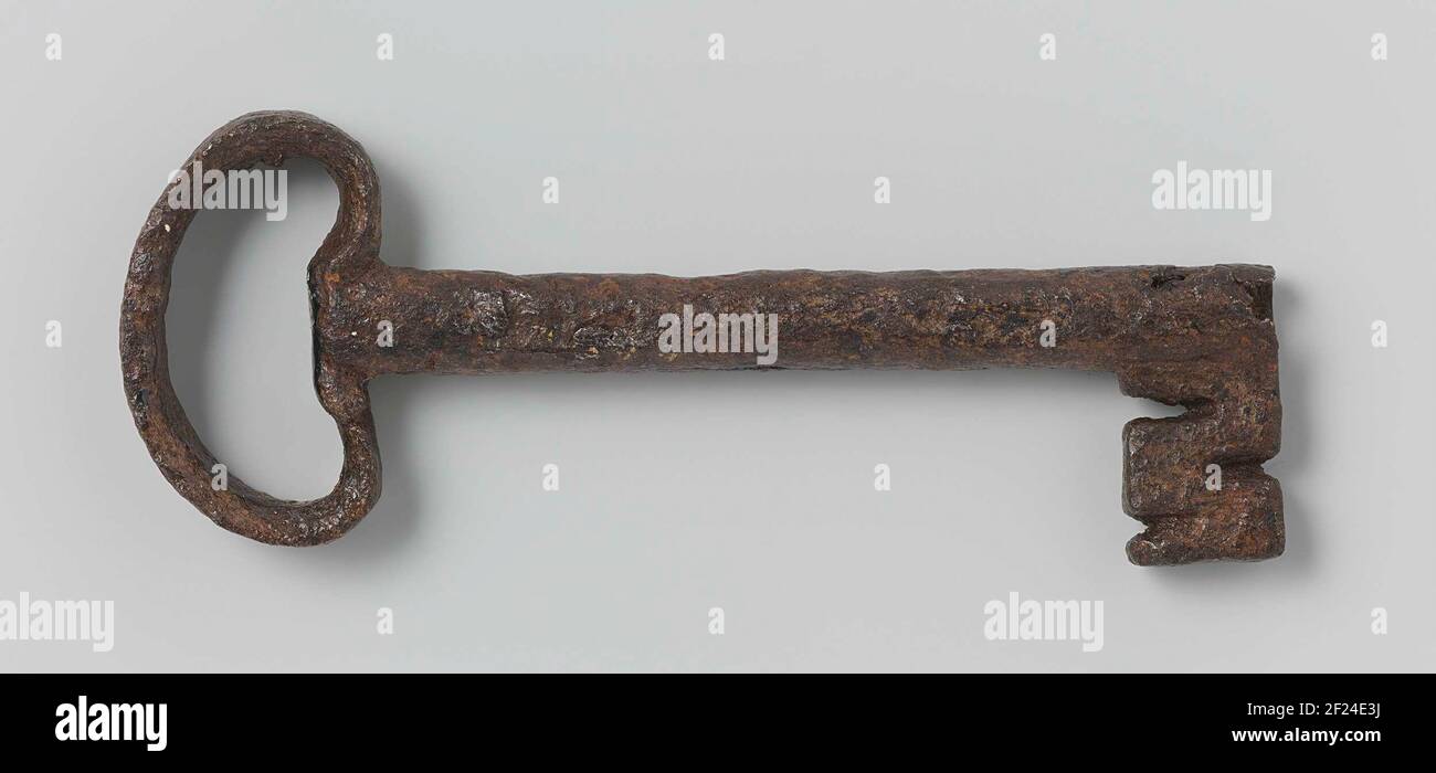 Sleutel.Key, normal standard shape. The key is complete Stock Photo - Alamy
