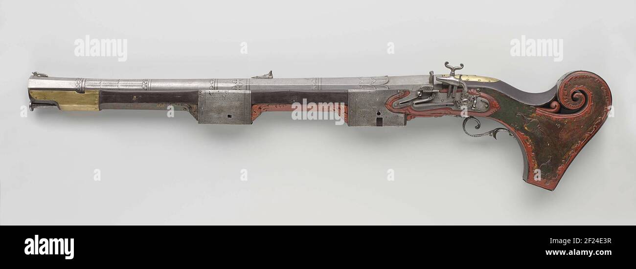 Two wall guns hi-res stock photography and images - Alamy