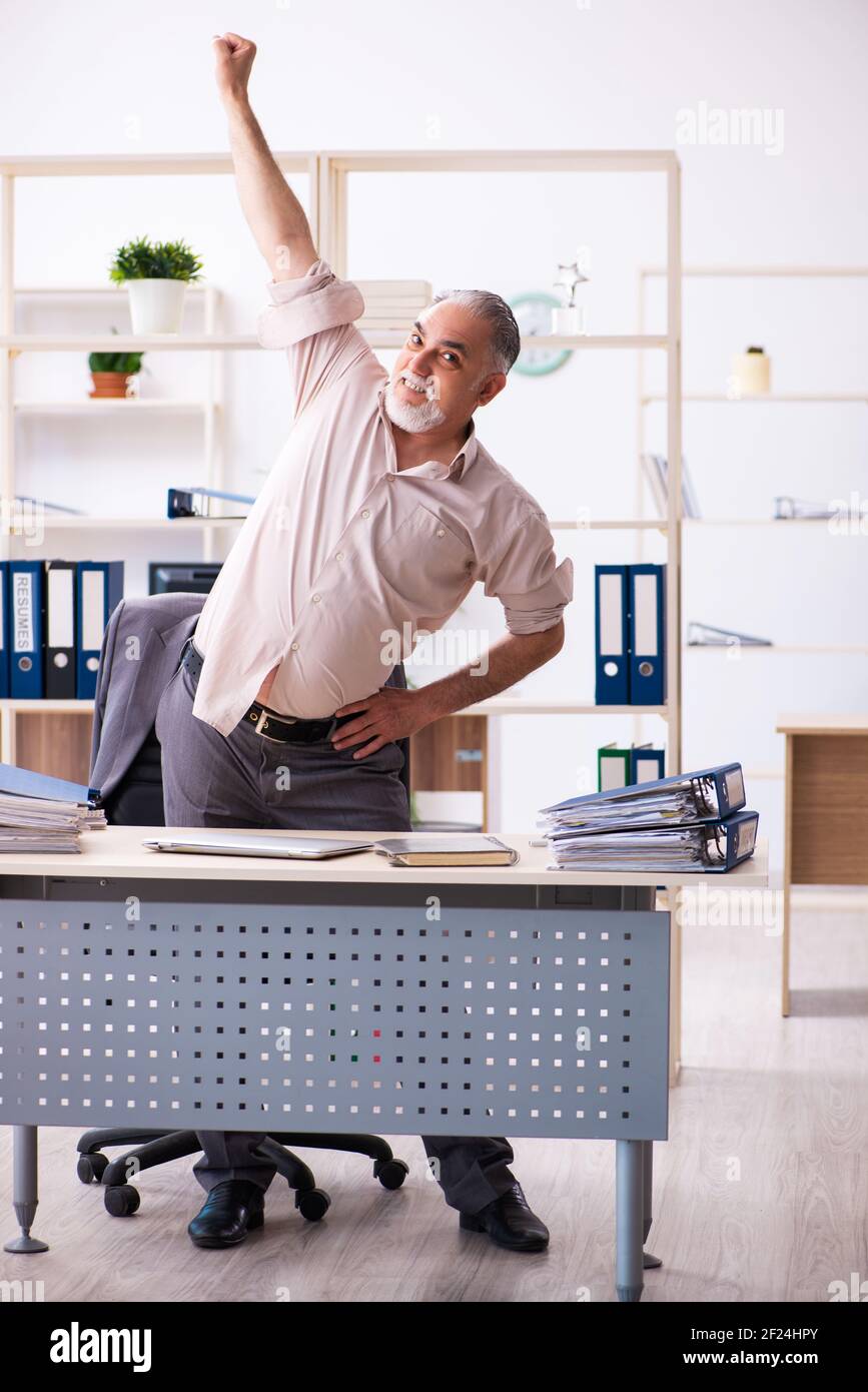 Employee physical activity office hi-res stock photography and images ...