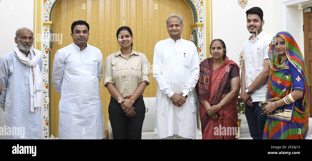 Asian goons hi-res stock photography and images - Alamy