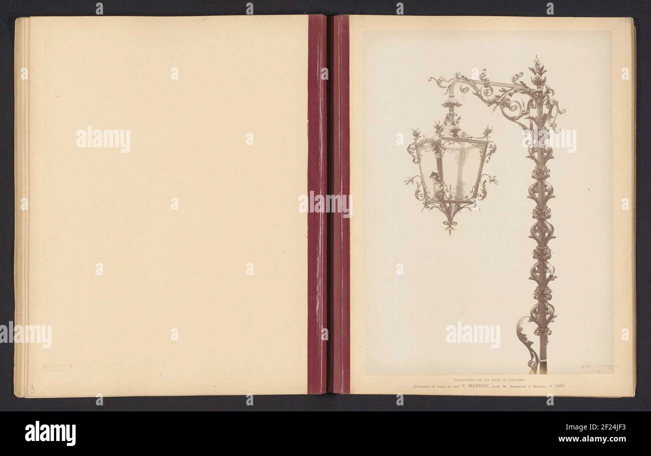 Lantaren Gedecoreerd Met Bladmotieven; Wrought iron lamppost and ...