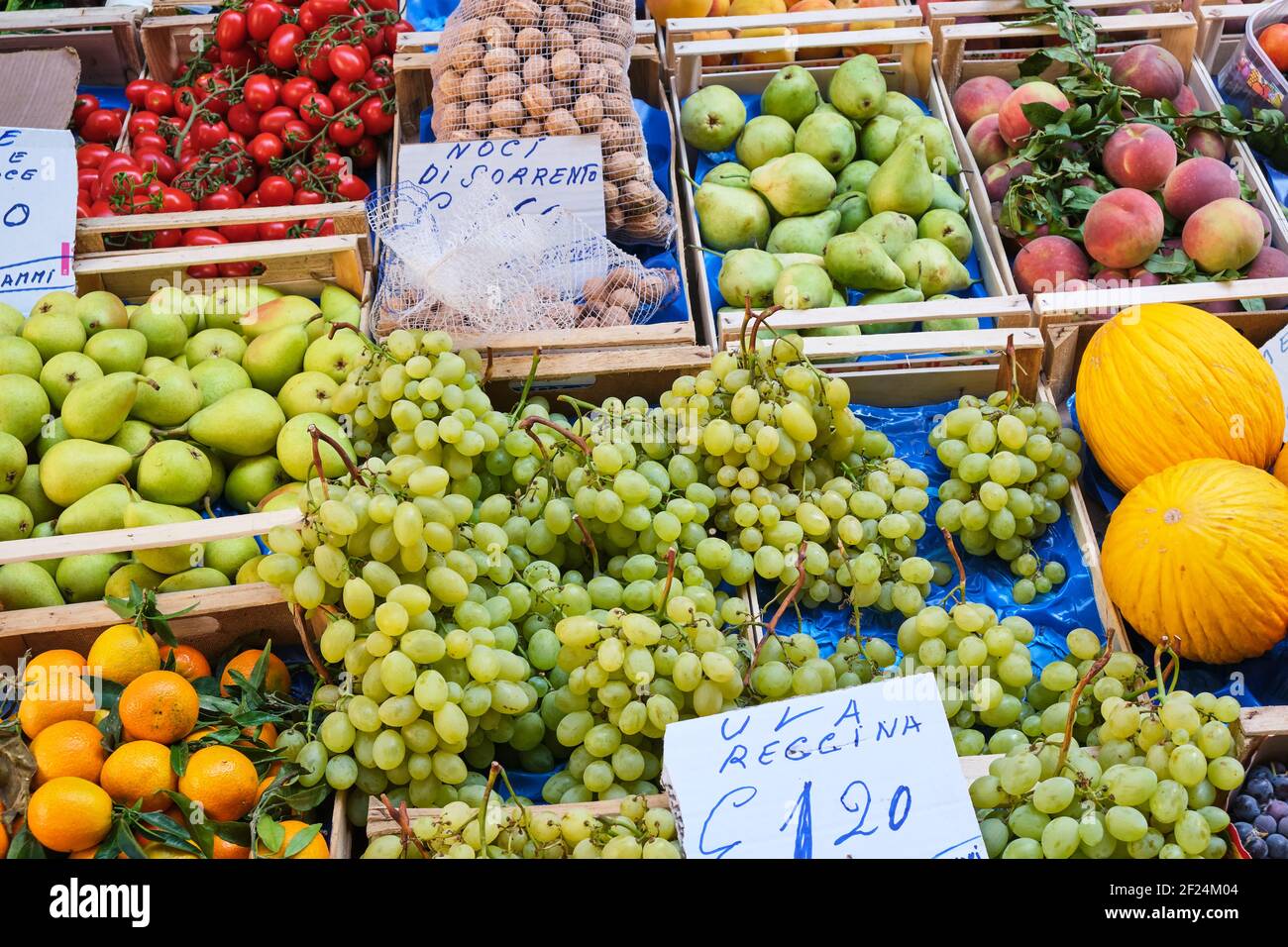 Grapes and other fruits for sale at a market Stock Photo - Alamy