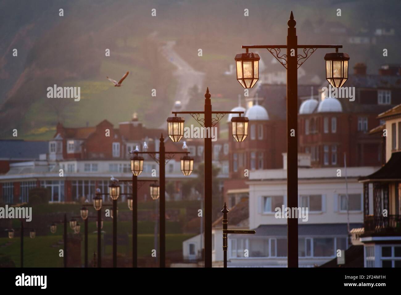 Row Of Street Lights High Resolution Stock Photography and Images - Alamy