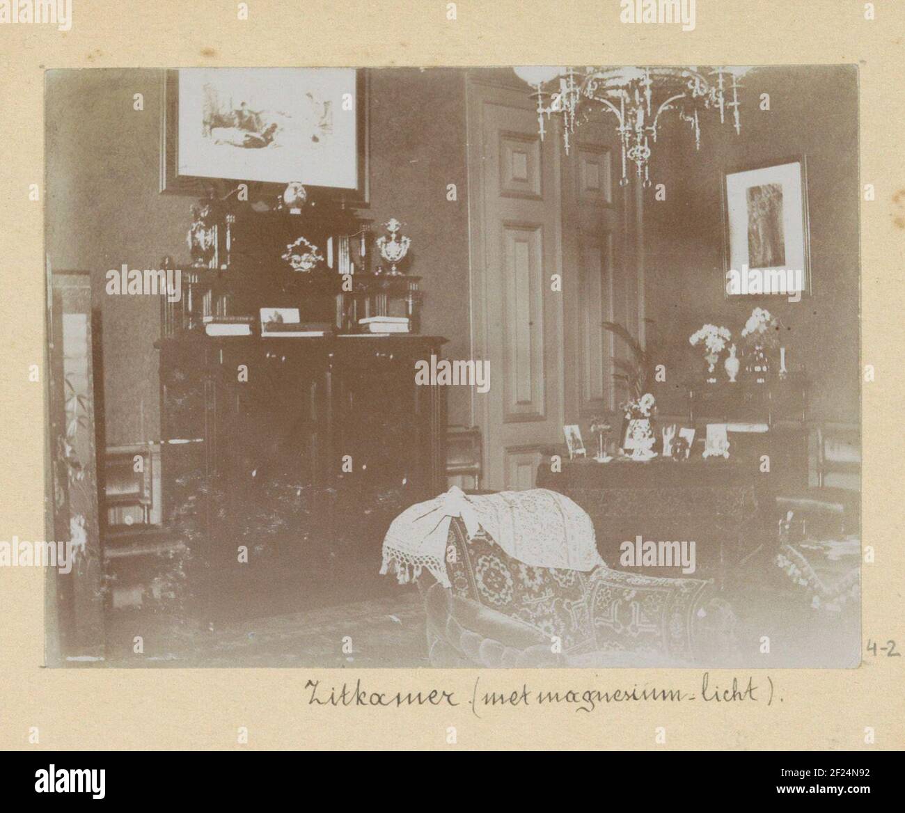 Zitkamer.photo 2 on albumblad 4 from album "Amsterdam 1890-1894 Stock ...