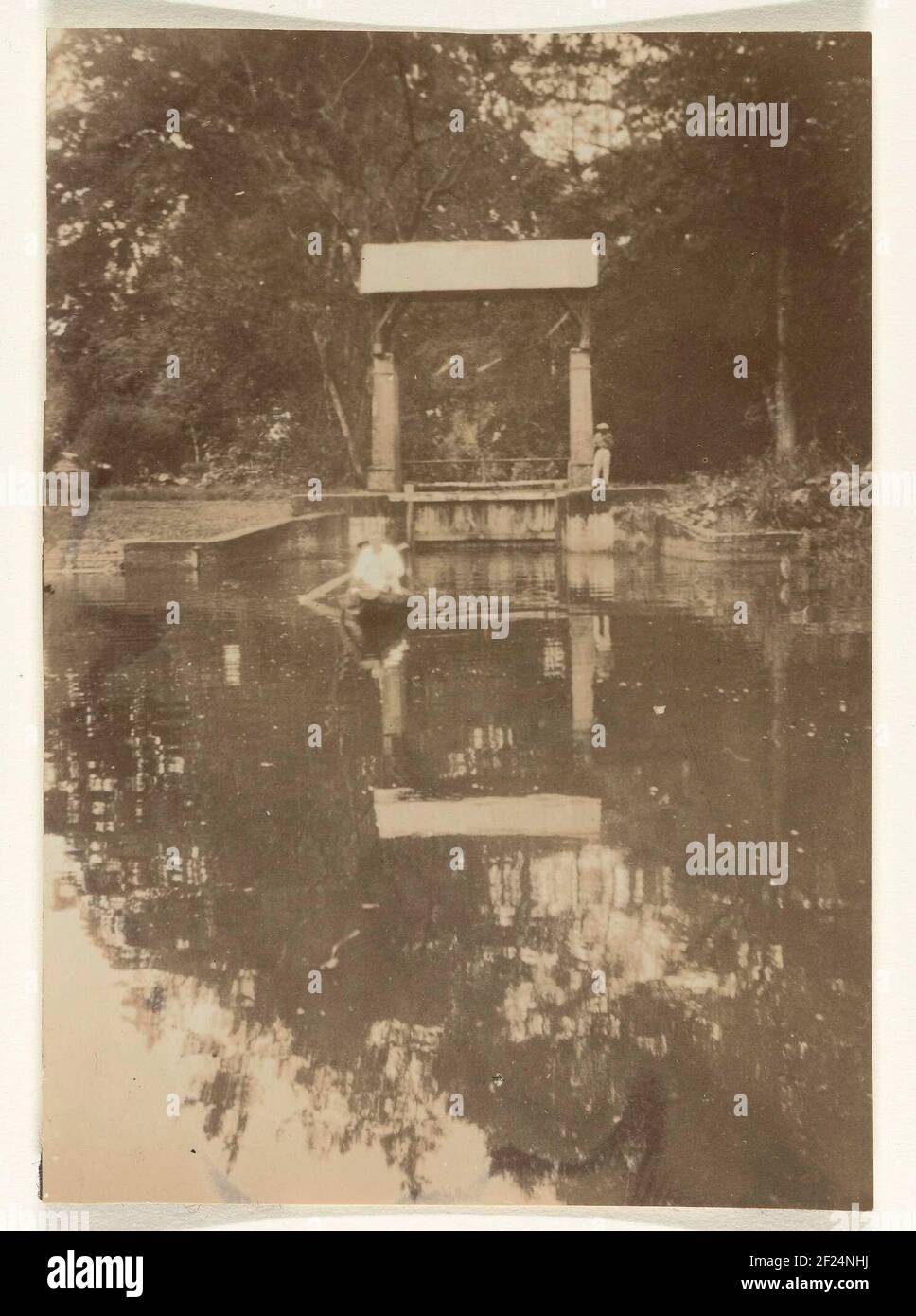 Sluis van Plantage Accaribaro.Sluis from the Plantage Accaribo in ...