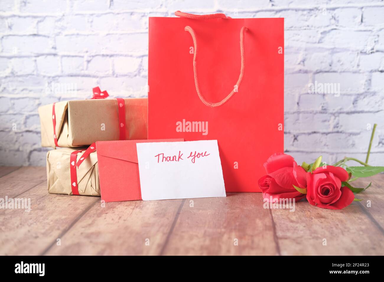 Thank thanks gratitude gift hi-res stock photography and images - Alamy
