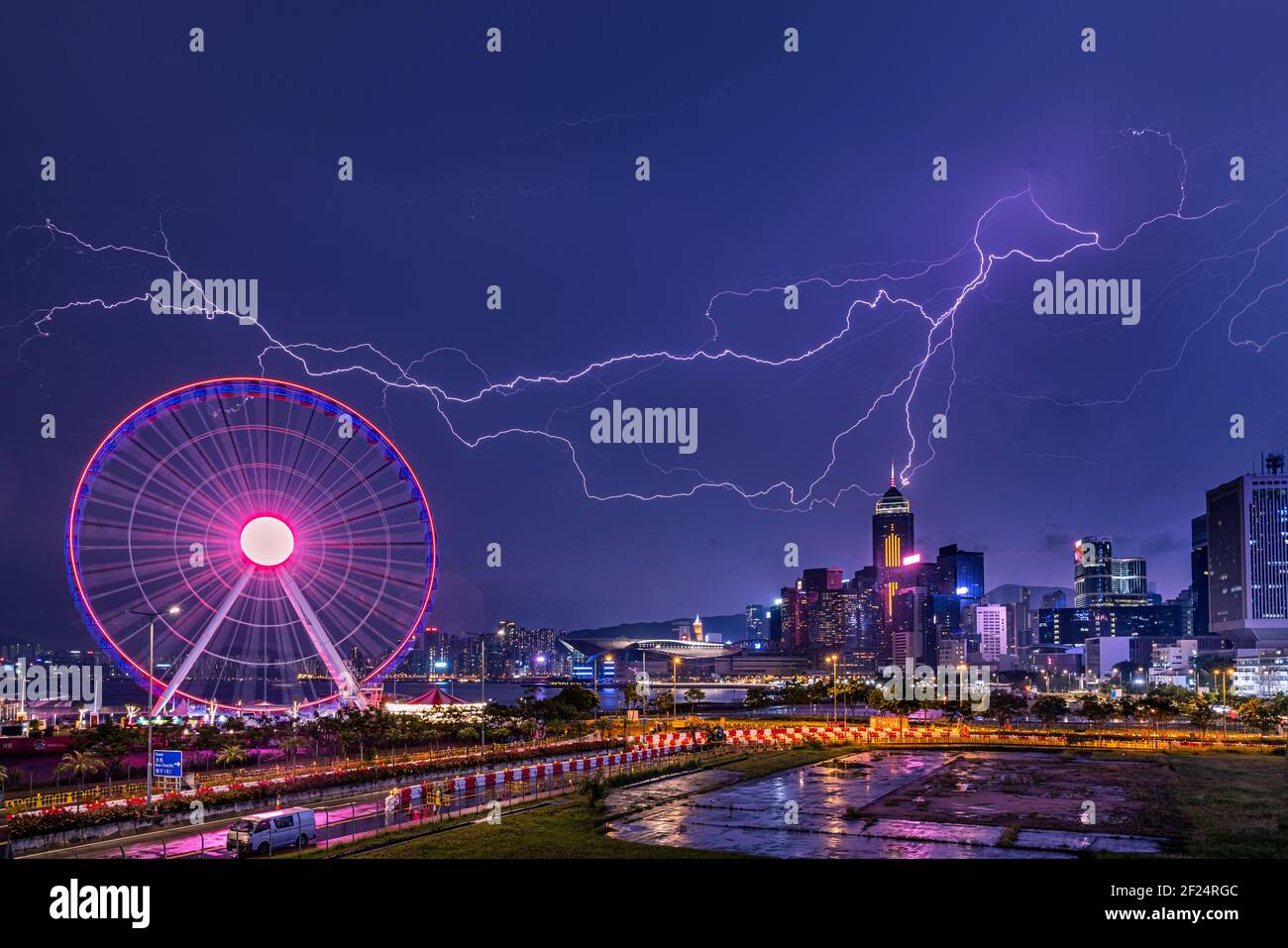 Lightning over city - Victoria Harbour, Hong Kong Stock Photo - Alamy