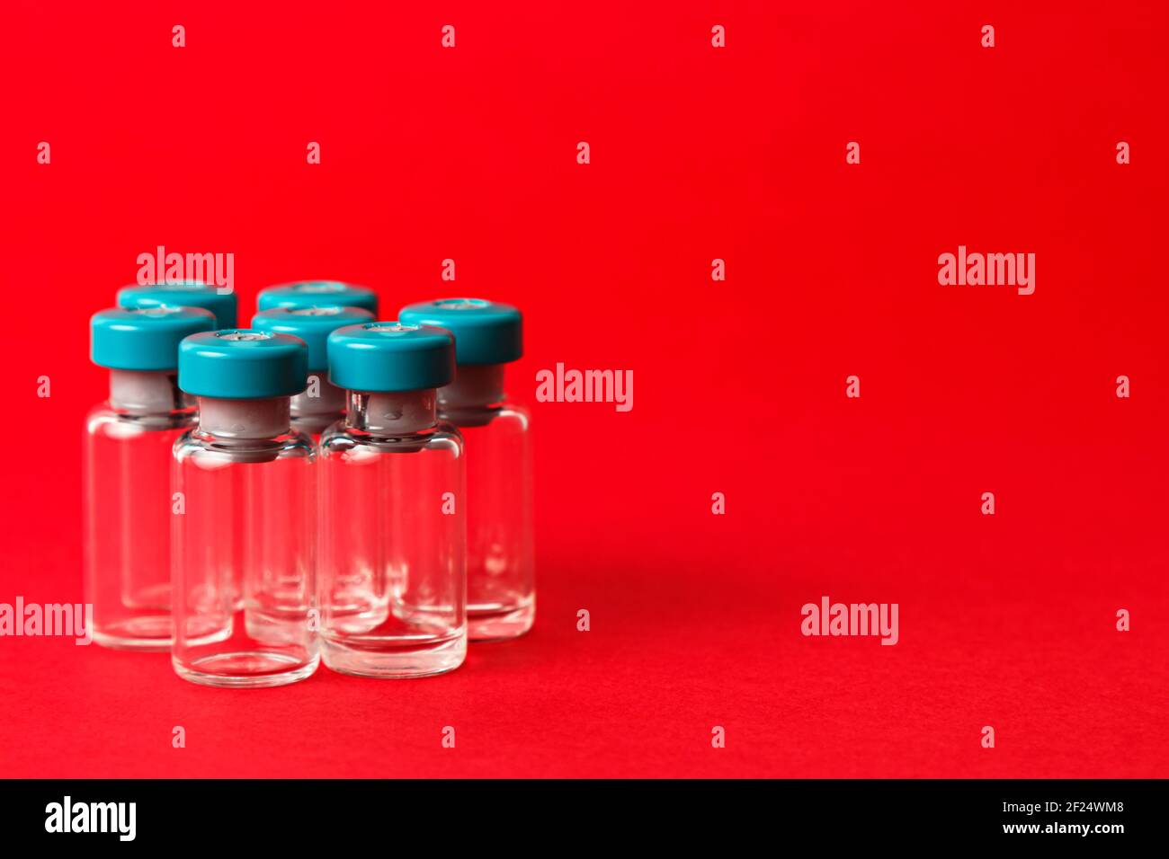 Empty insulin bottle hi-res stock photography and images - Alamy