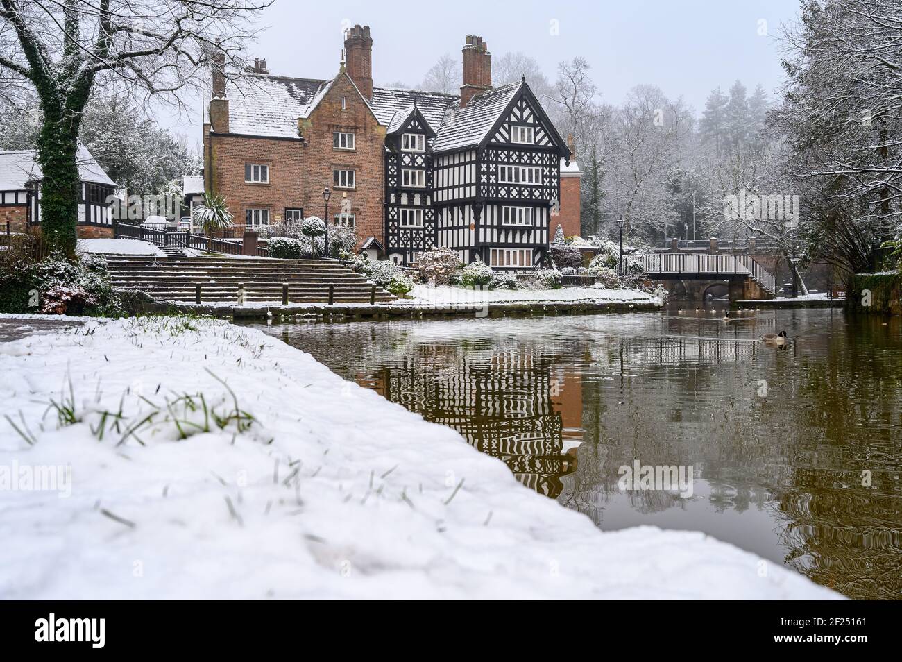 The Packet House - Bridgewater Canal and Worsley Green, Manchester ...
