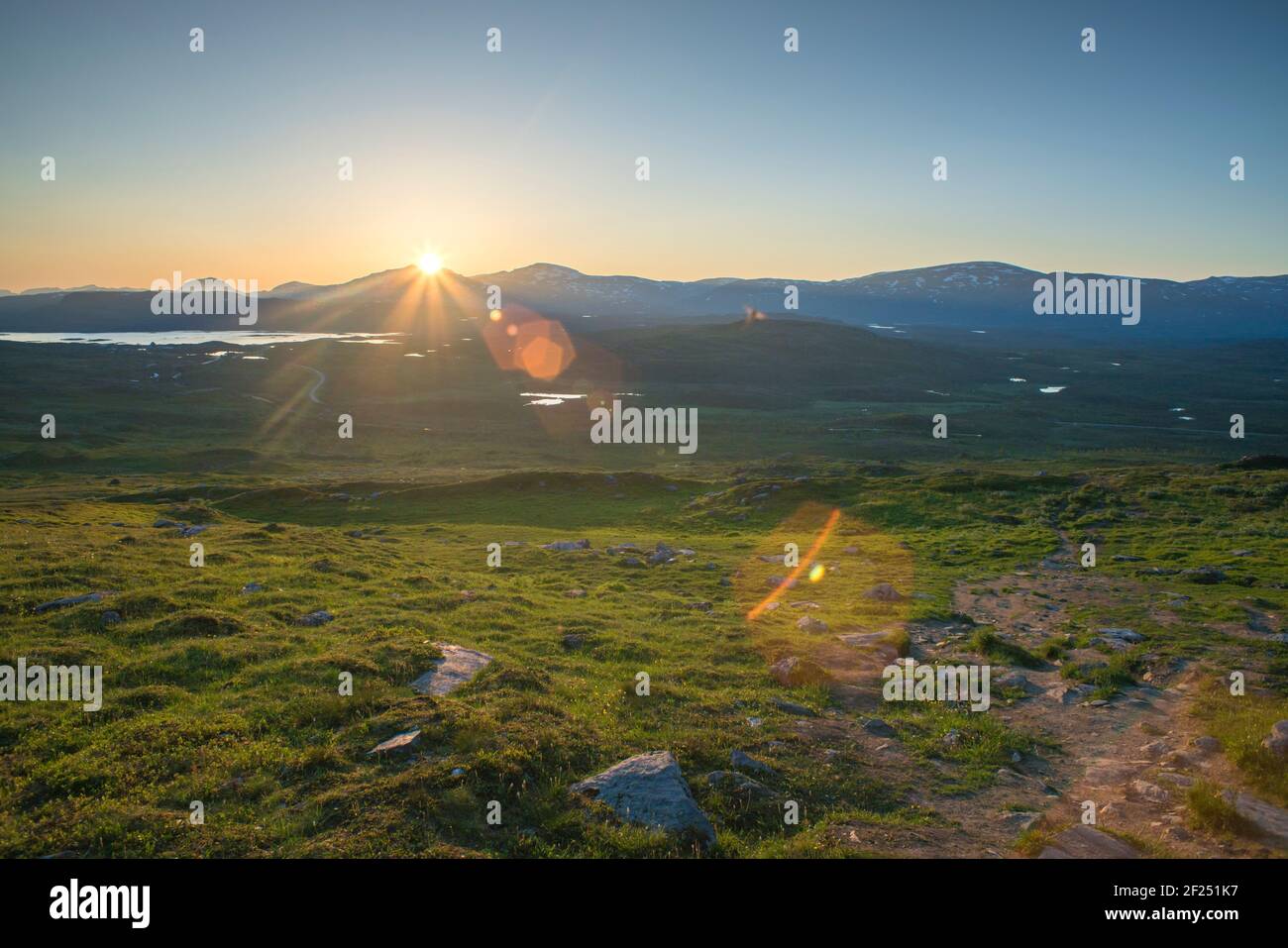 Midnight sun panorama hi-res stock photography and images - Alamy