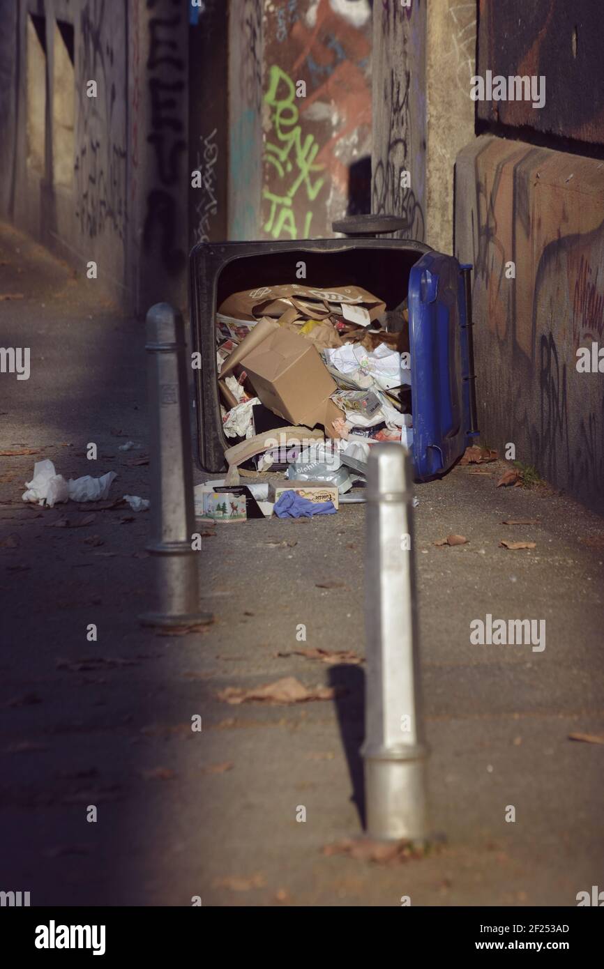 Trash cans in Zagreb, Croatia Stock Photo - Alamy
