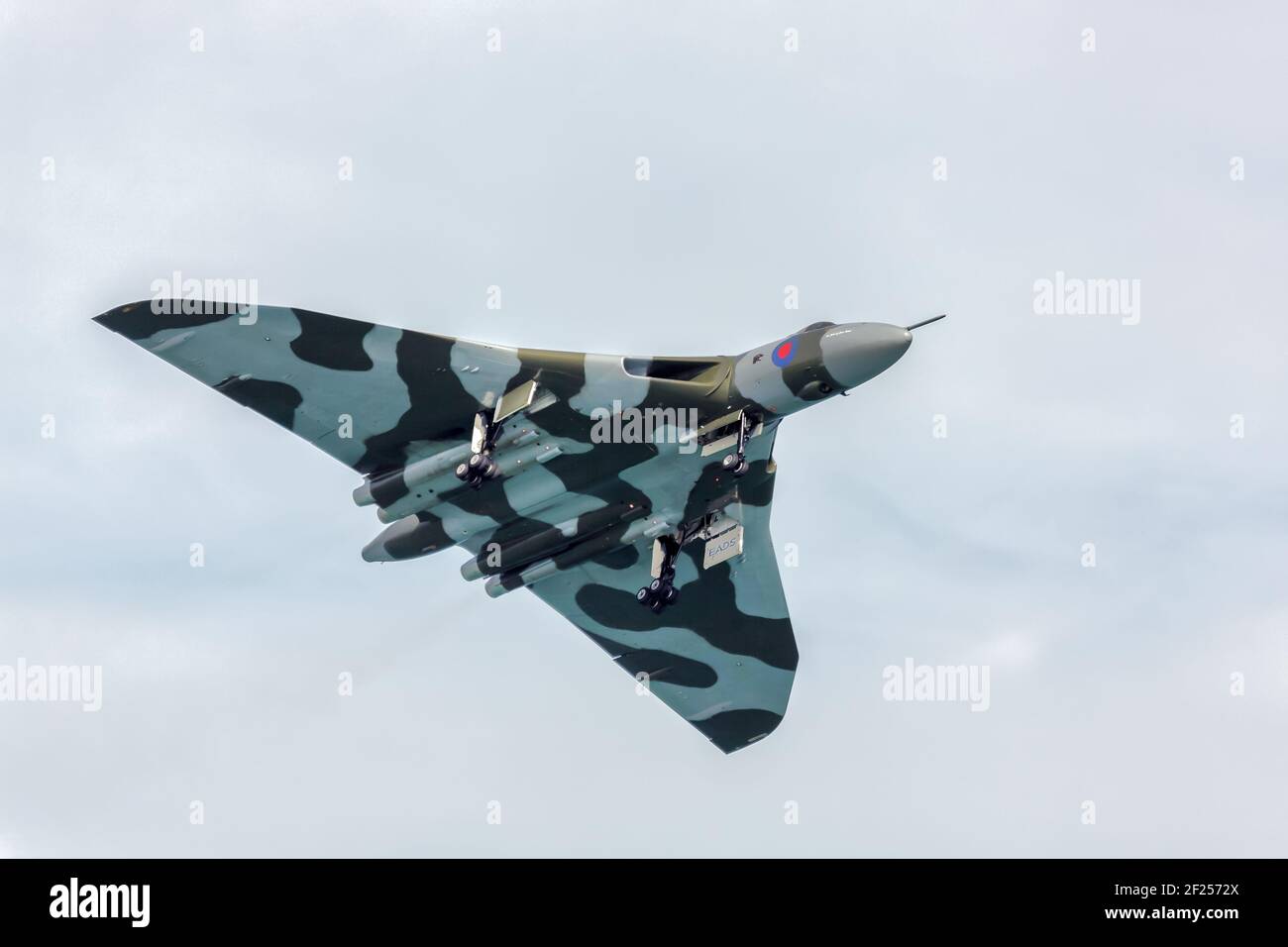 Vulcan cockpit hi-res stock photography and images - Alamy