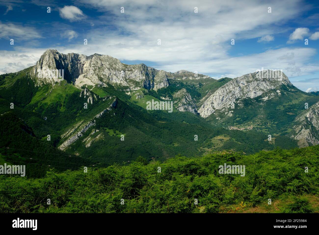 Ponga asturias spain hi-res stock photography and images - Alamy