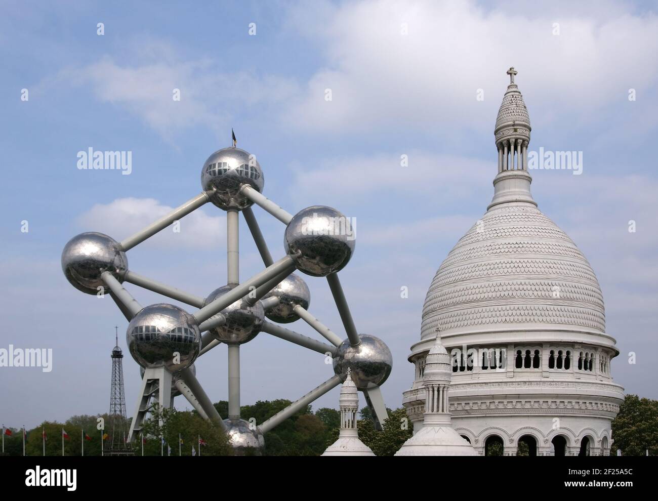 Mini-Europe is a park located in Bruparck at the foot of the Atomium in ...