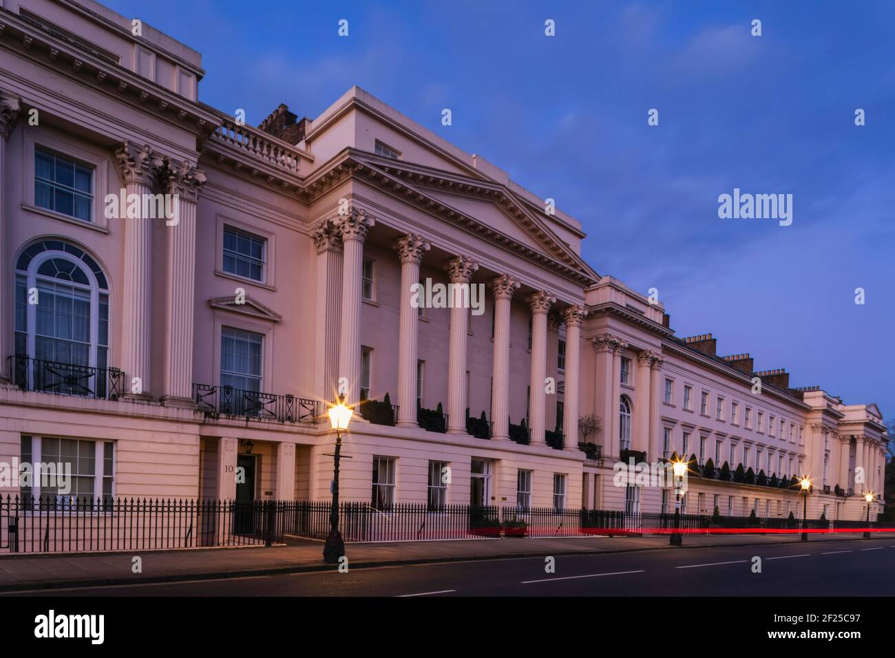 Cornwall terrace hi-res stock photography and images - Alamy