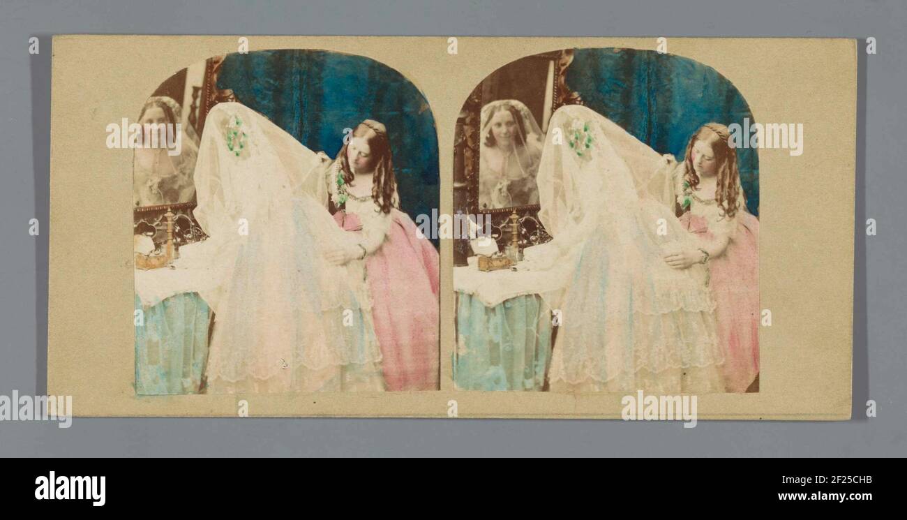 Bridesmaid make toilet hi-res stock photography and images - Alamy