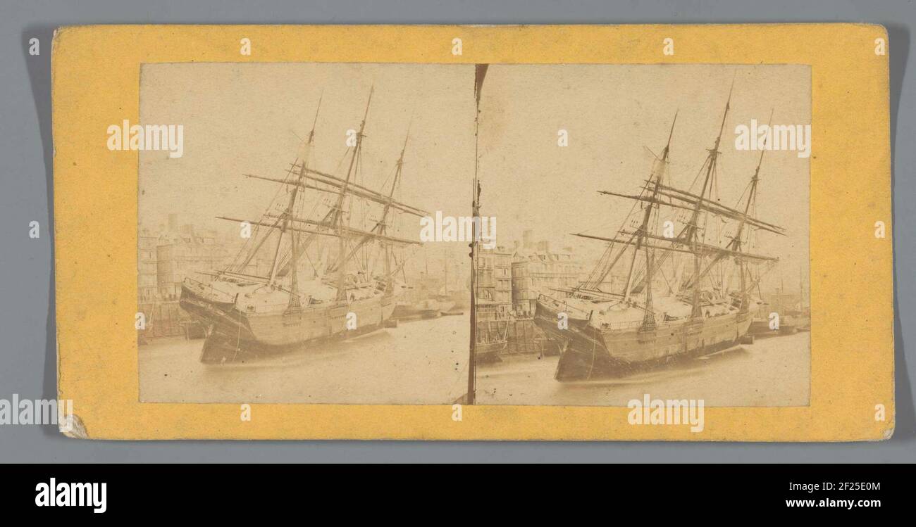 SLOW MAKING Large sailing ship, near quay in a city Stock Photo - Alamy