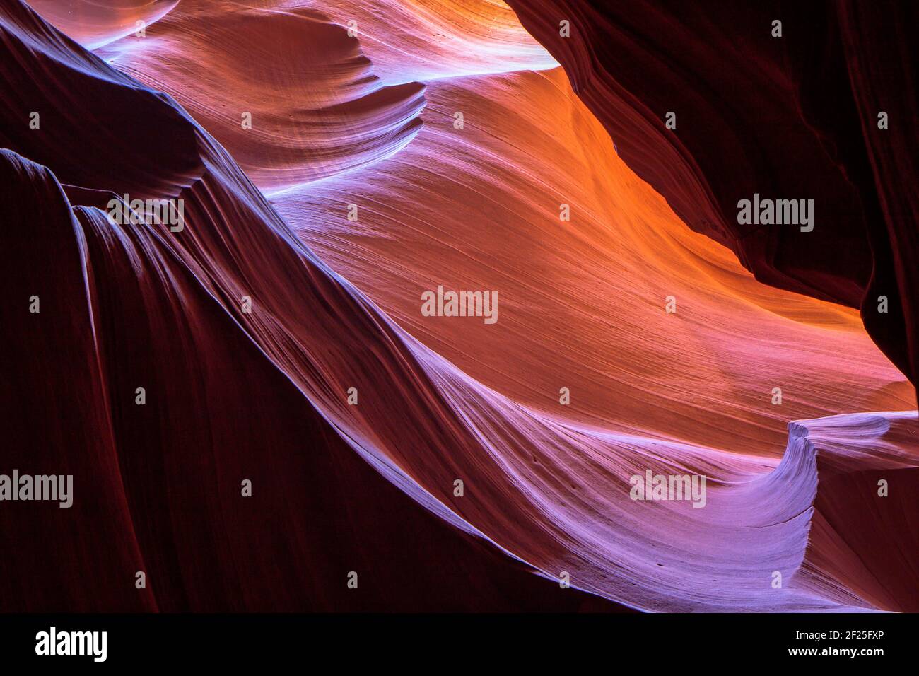 Canyon effect hi-res stock photography and images - Alamy