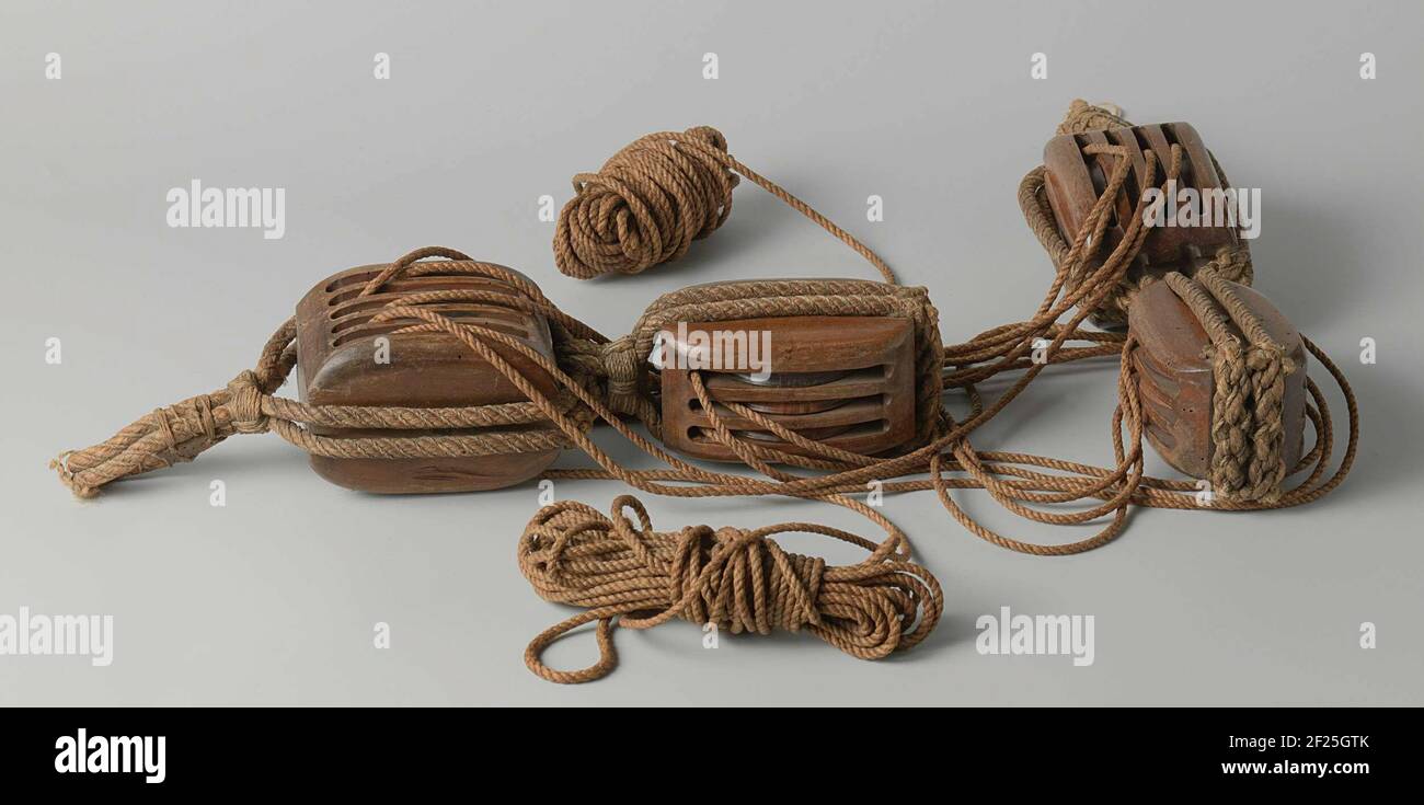 Lower load block hi-res stock photography and images - Alamy