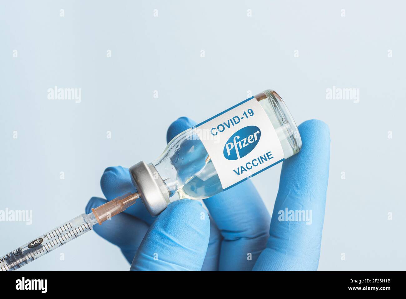 Pfizer new logo hi-res stock photography and images - Alamy