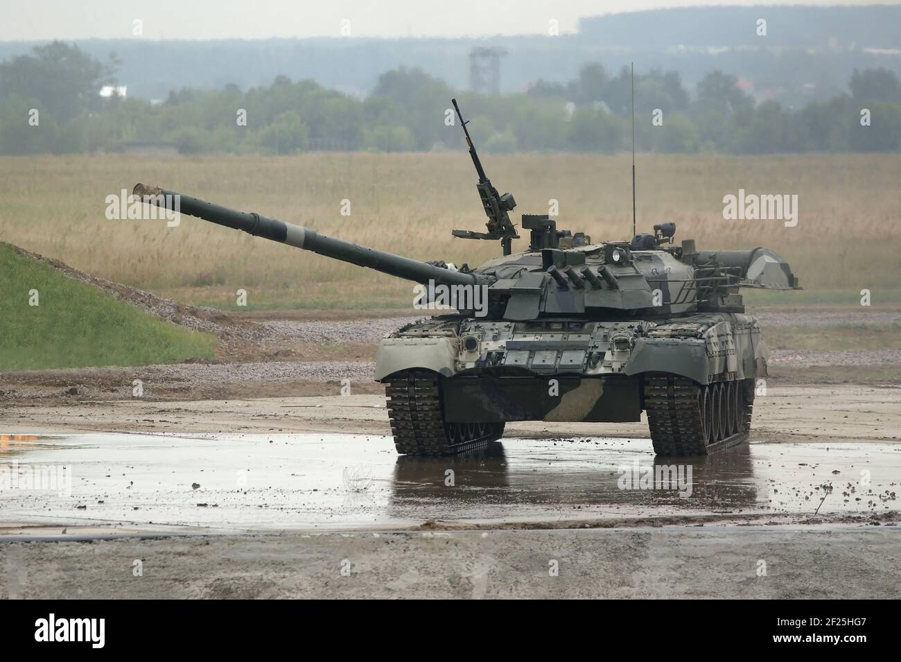 The main Russian tank T-90 Stock Photo - Alamy