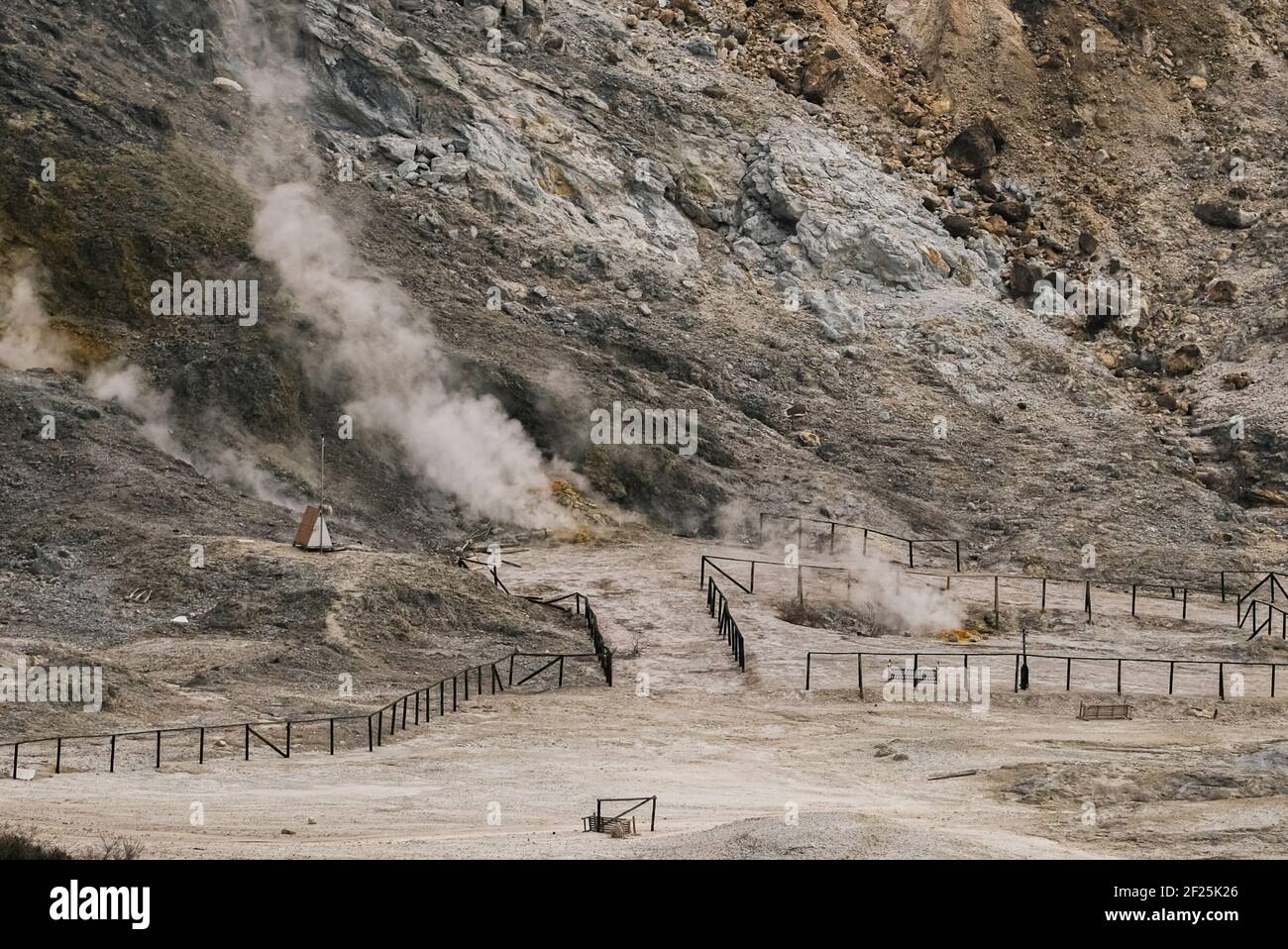 Volcano of campi flegrei hi-res stock photography and images - Alamy