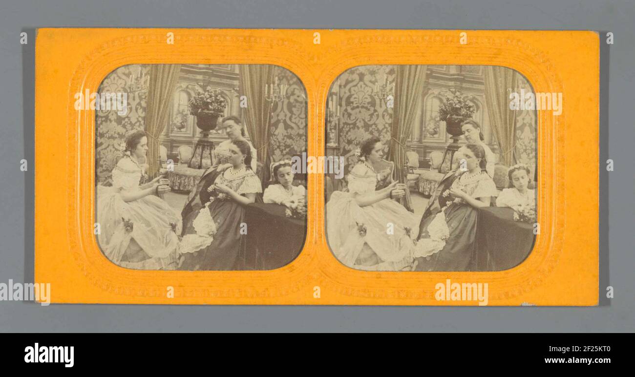 Scene in salon: Women turn wool Stock Photo - Alamy